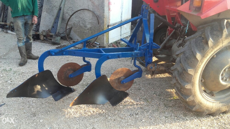 Plug osjecki imt pomicni vocar vise kom.prikljuci - Plugovi - OLX.ba